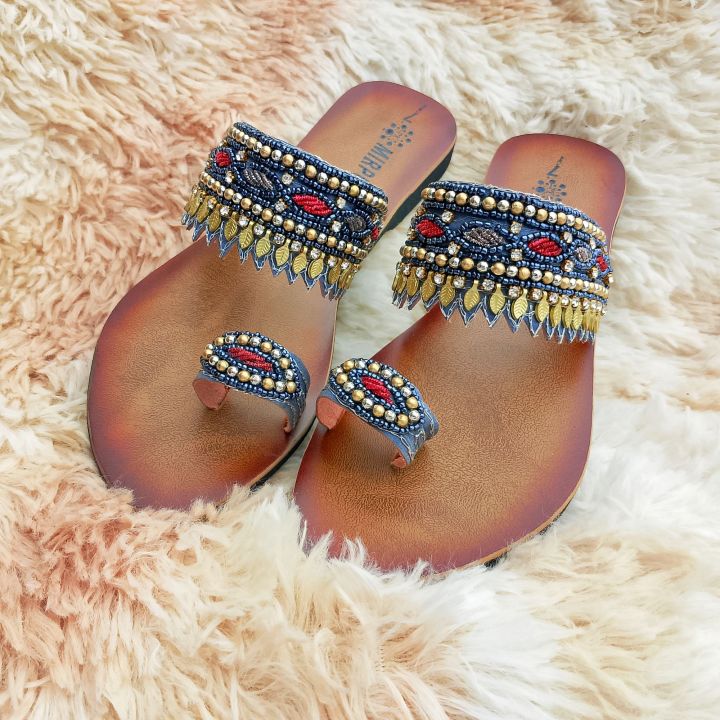 Unique design fashionable women's sandle for eid Collection. juta ...