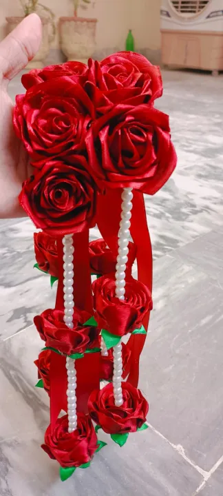 latkan gajry | Premium Red Rose Artificial Garland with Pearls ...
