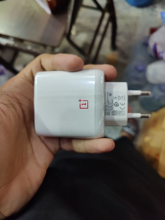 OnePlus Wrap charger watt charger for Android type C and iphone - One ...