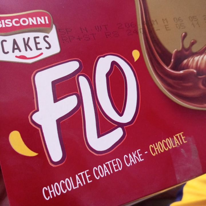 FLO Chocolate Cake | Daraz.pk