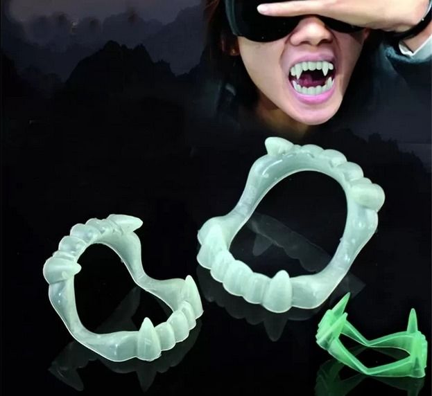 Vampire denture toy glow in the dark for Halloween party vampire ...