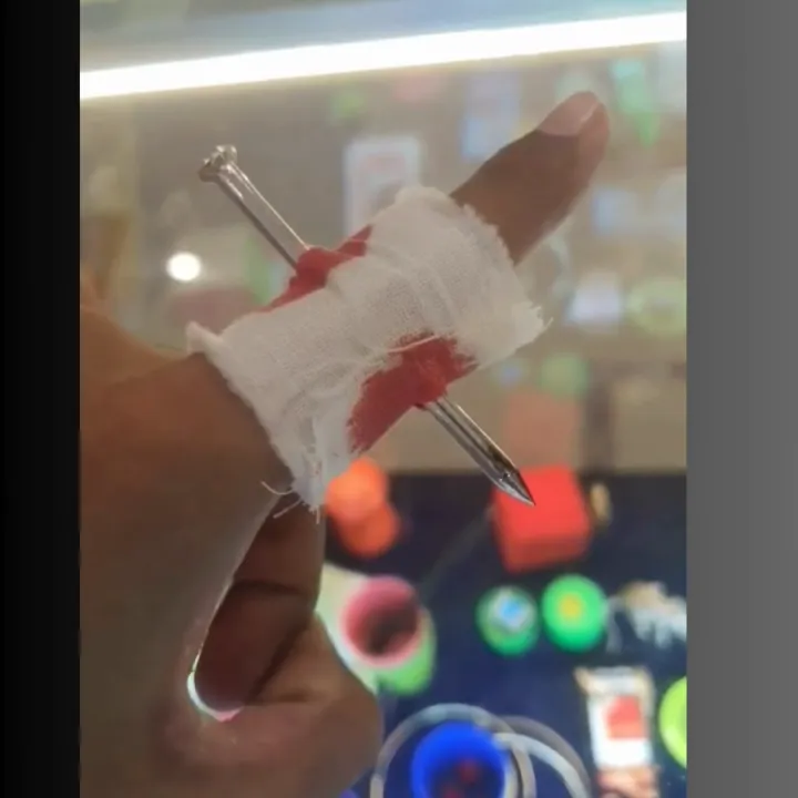 Nail Through Finger Prank Toy | Fake Nail Gag Trick | Halloween Costume ...