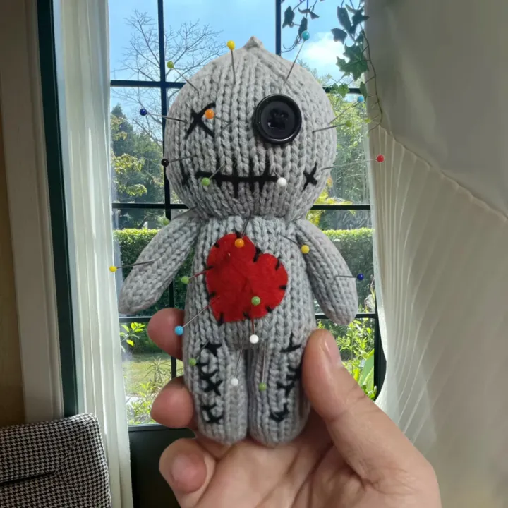 Halloween Scray Voodoo Dolls Majic Creepy Ghost String Plush Pin Needle ...