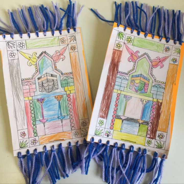 PACK OF 4 Praying mat Colouring papers for kids in Different designs ...