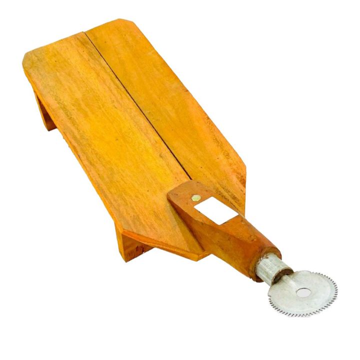 Traditional Coconut Scraper easy to grated coconut | Daraz.lk