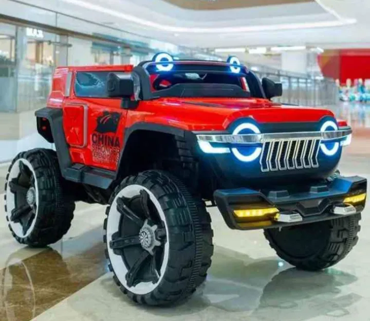 12 Battery Operated Kids Ride-On Jeep Dual Drive Childers Electric Car ...