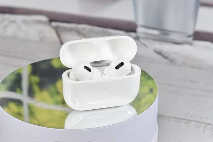 Apple AirPods Pro Gen 2 | Daraz.com.bd