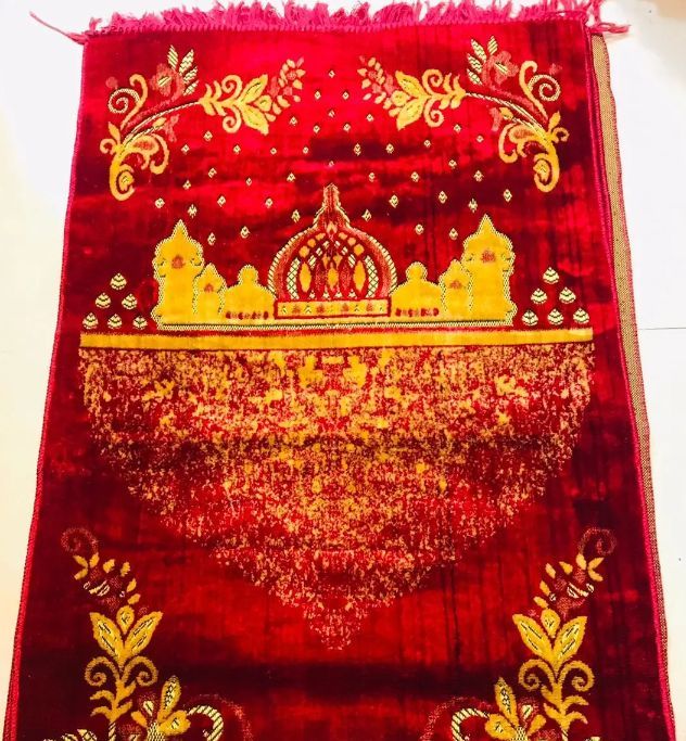 Turkish style jainamaz for prayers rug | Daraz.pk
