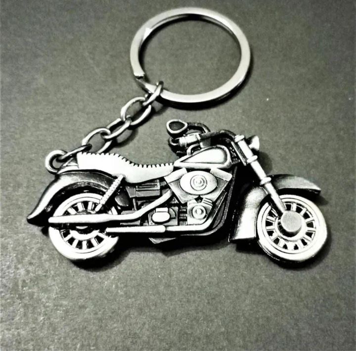 Metallic bike keychain with rotating wheels | Daraz.pk