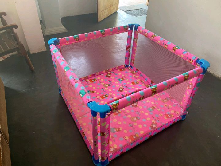 baby play pen with mattress padded four panal baby play pen. baby safe ...