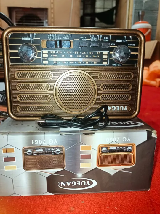 a portable multi-band radio with additional features. Features: It ...