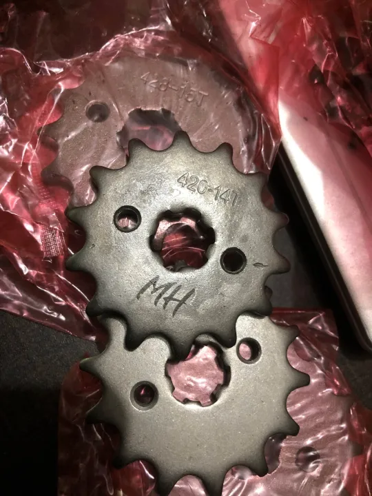 MH CD 70 cc Motorcycle Front Grari Sprocket 420-14T 14 teeth | Daraz.pk