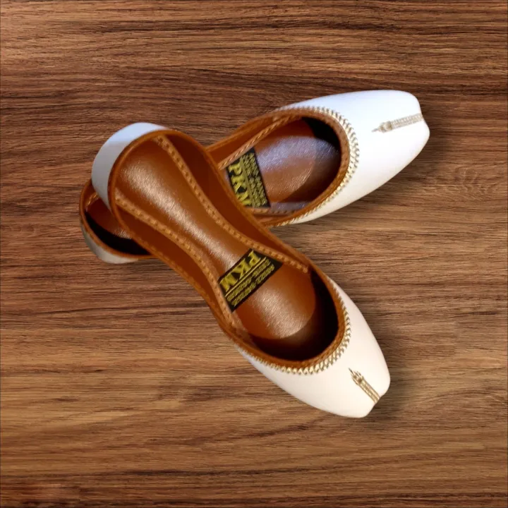 Trendy Khussa for Girls – Pakistani Traditional Shoes for Eid ...