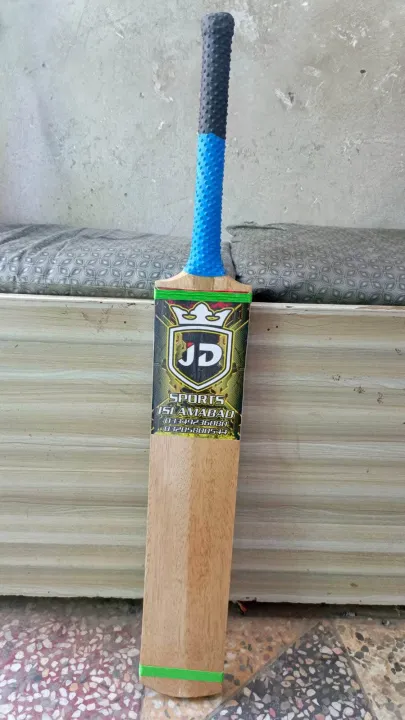 JD SPORTS TM EDITION BAT | Daraz.pk
