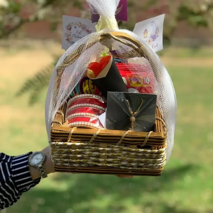 Mini Eid basket for your girl , sister and friend, budget full basket ...
