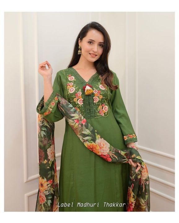 Classic Green Beauty: Rion Cotton Three Piece Dress in Green Color ...