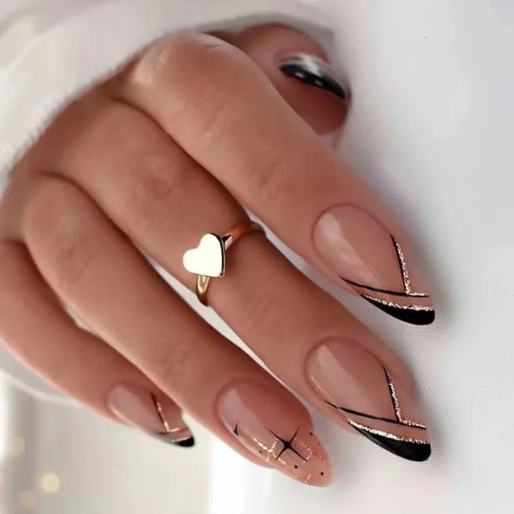 24Pcs Artificial False Nails with Almond Design Black Diagonal Line ...