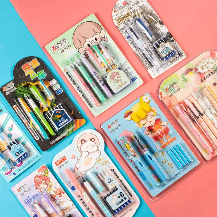 Odemei write calligraphy in straight posture with a fountain pen ...