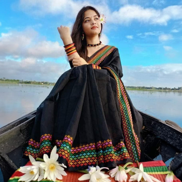 Tangail Tat Saree (Noyontara Plus) for Women in Black Color- A Stylish ...
