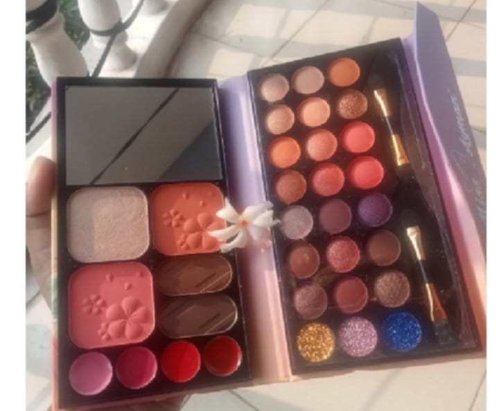Anylady 39 Color Make-up Kit Box | Daraz.com.bd