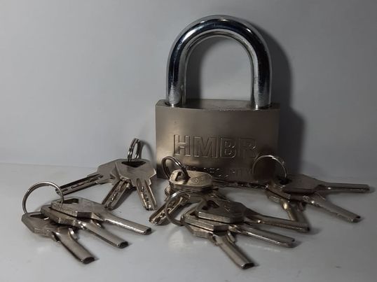 63 mm HMBR Pad lock With 21 Keys For Main Door | Daraz.com.bd