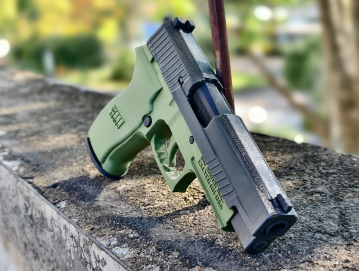 3D Printed Flexible Dummy Gun Prop | Soft Non-Firing Replica for ...
