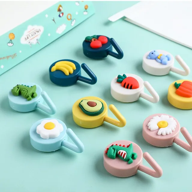 05 Pcs Wall Mounted Cute Sticky Hooks Adhesive Hooks With Cartoon ...