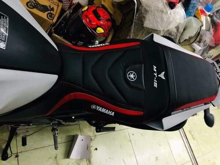 Yamaha Mt15 red Modified seat Cover | Daraz.com.bd