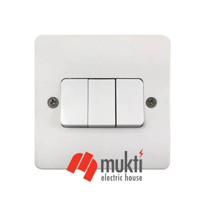 MK Made in Singapore LOGIC SLIMLINE 3 Gang 10A Monobloc Three 3Gang ...