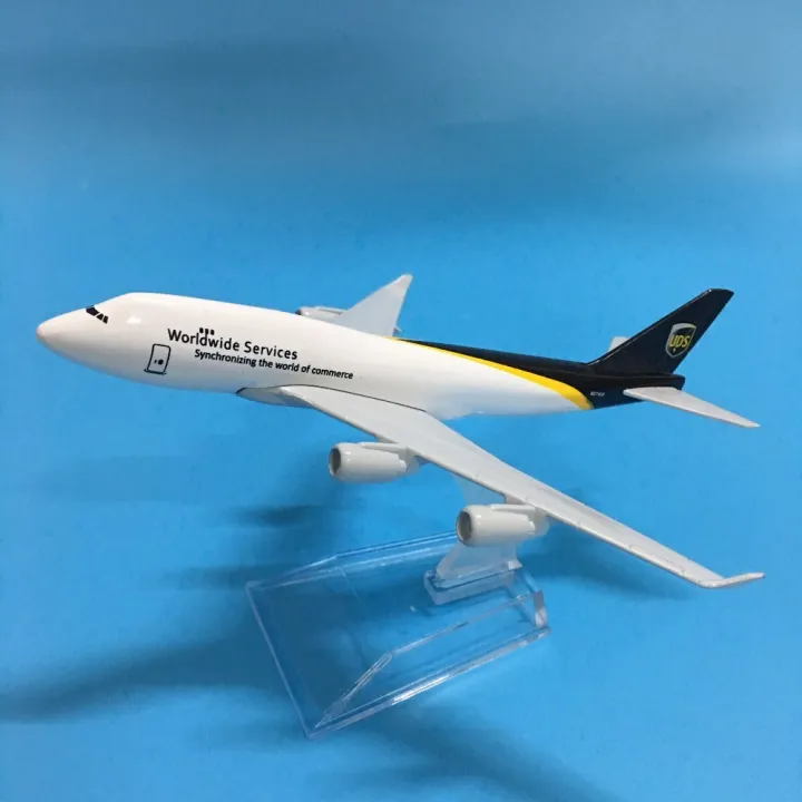 【ZOETN-HOT TOY Store】TUTU 16cm Plane Model Airplane Model UPS Airlines ...