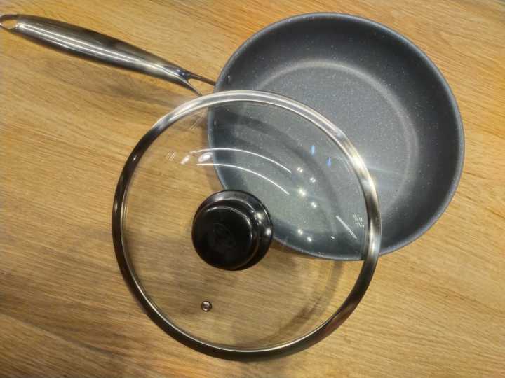 SKB Non-Stick (Marble Coating) Frying Pan 28cm stainless steel material ...