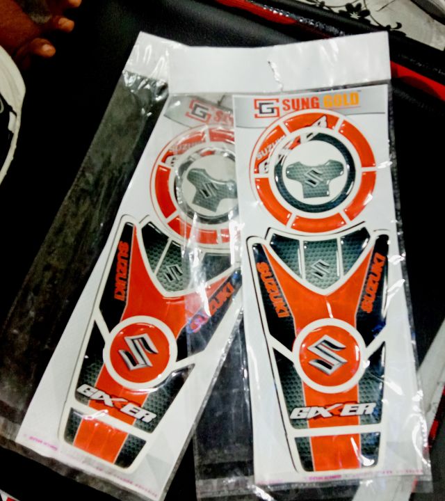 Gixxer SF Customize Carbon Vinyl Tank Pad & Fuel Cap Sticker Combo ...