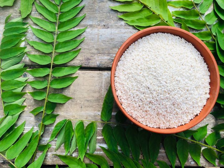 White Sticky Rice / Sada Binni Chal - 1 KG | Daraz.com.bd