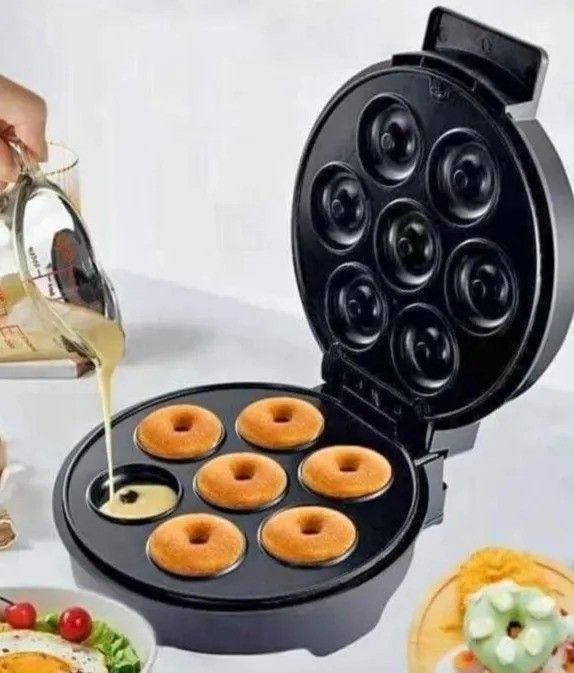 Quality full Donut Machine, Makes 7 Donuts, Non-Stick Donut Maker ...