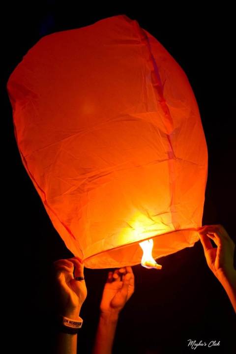Fanush Sky Lanterns 70 pcs | Daraz.com.bd