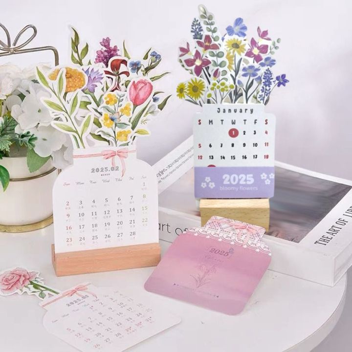Portable Office Desk Decor Bloomy Flowers Desk Calendar New Year Gift ...