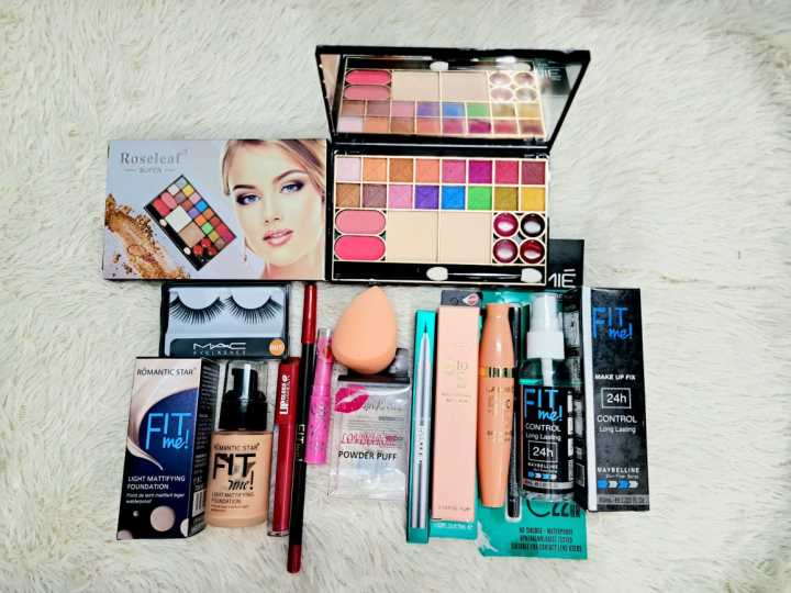 11 in 1 Cosmetic Combo Makeup Tools Kit with Storage Case for Women ...
