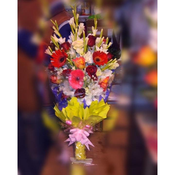 Fresh/Original Flower Bouquet For Valentines Day | Daraz.com.bd