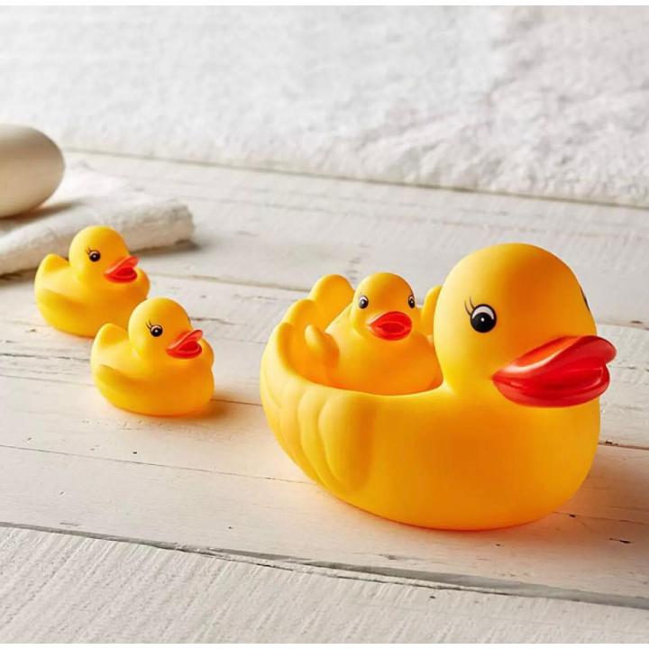 Rubber -Duck Family Bath Set (Set Of 4) - Floating Bath Tub Toy (Set Of ...