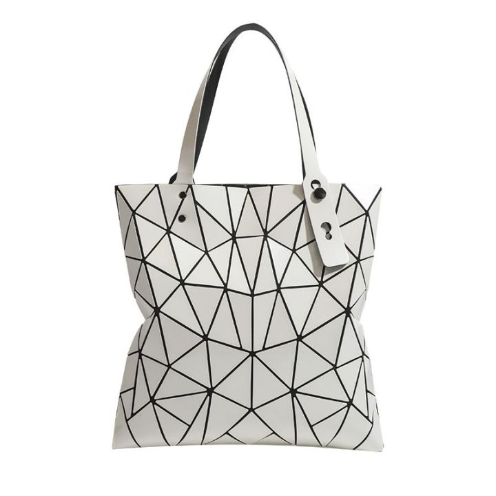 Luminous bao bag Reflective geometric bags for women 2020 Quilted ...