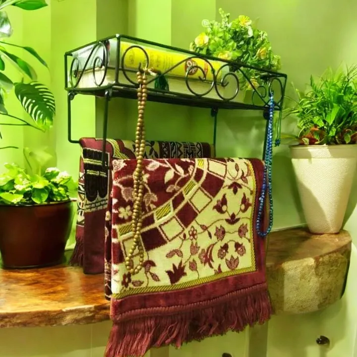 "Durable Black Iron Quran Majid Rack with Prayer Mat Holder – Square ...