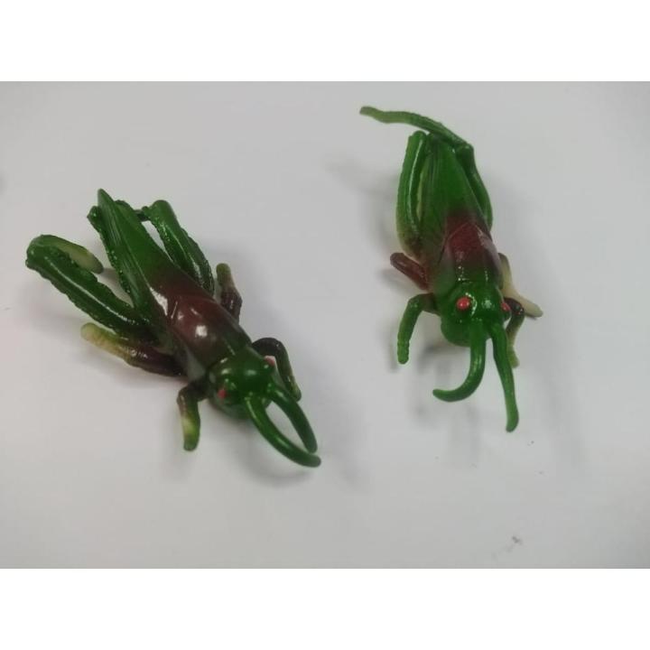 Plastic Bugs Fake Grasshopper Insect Grasshopper Rubber Toys Prank Toy ...