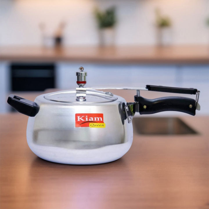Pressure Cooker/Queen Pressure Cooker 2.5 Liter-(Apple/Oval Shape ...