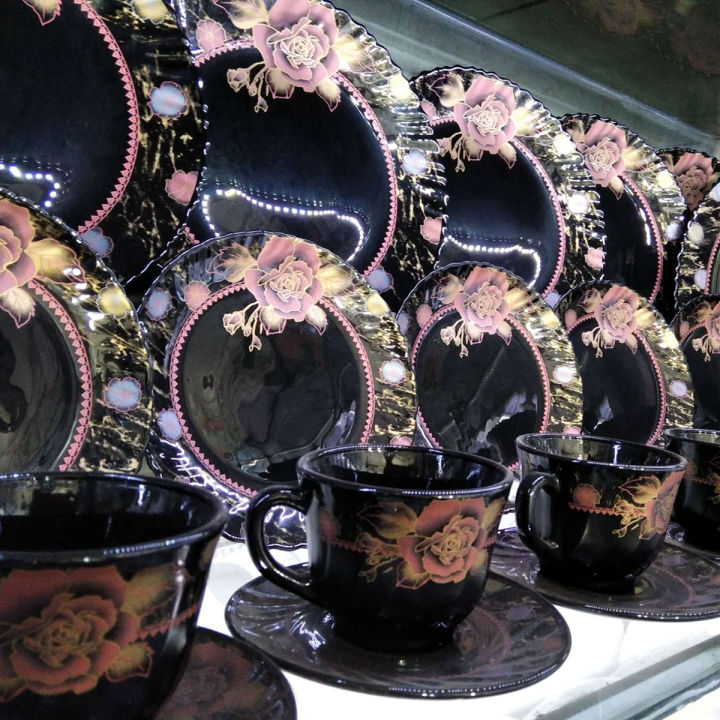 Exclusive 32-Piece Dinner Set - Perfect For Gifting And Home Decoration ...