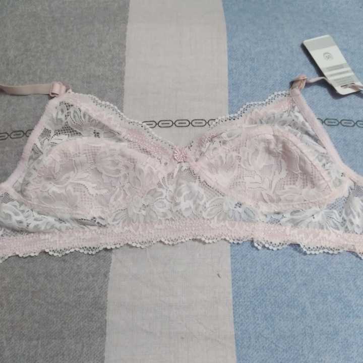 Elegant Lace Bralette with Adjustable Straps, Breathable Fabric, Women ...