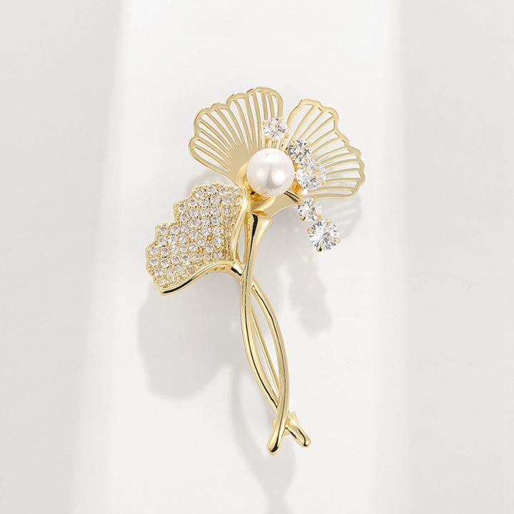 Long Flower Pearl SaftyPin brooch in Halloween crown Women's brooches ...