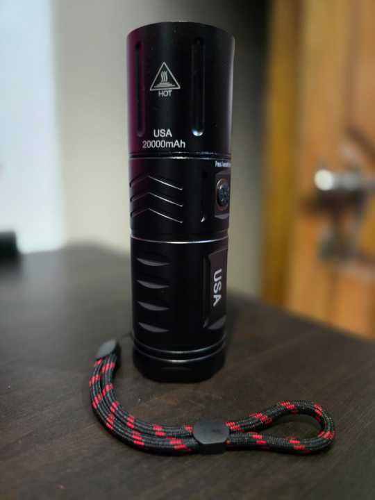 Rechargeable JUMBO Led Torch Light,Waterproof Strong Led Flashlight ...