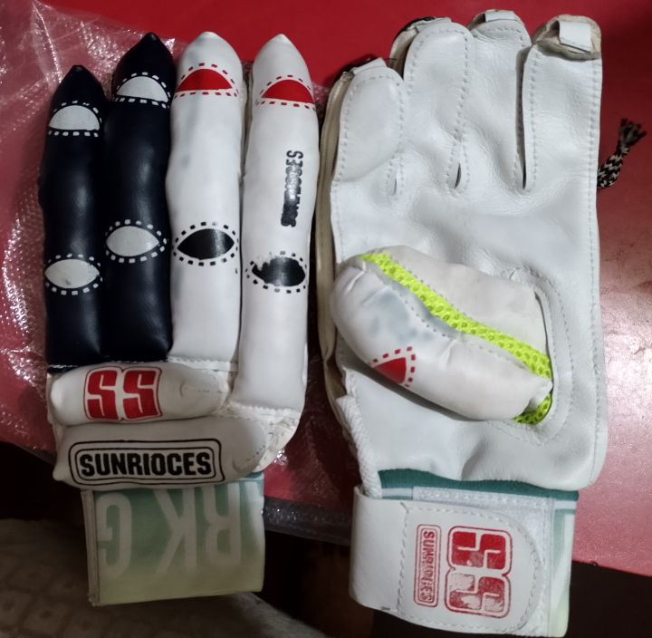 Cricket Batting Gloves - White - Provide Comfort And Protection To Your ...