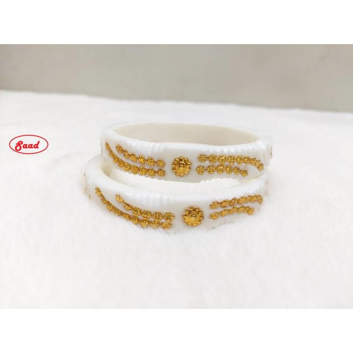 City Gold Making White Golden Design Shakha Pola Bangles. Plastic Sakha ...