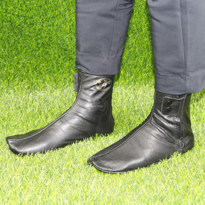 Black Color Pakistani Leather Zipper Socks For Men & Women || Roop ...